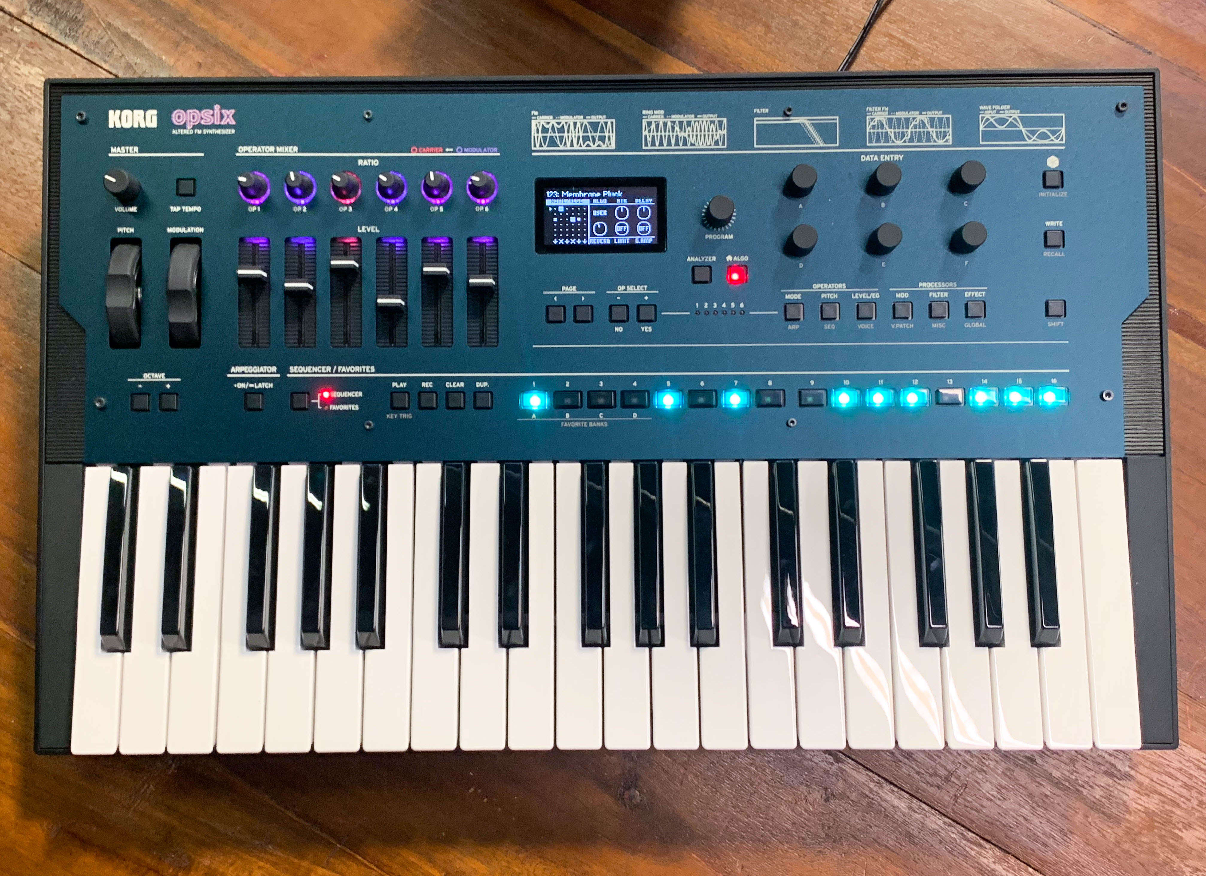 Korg OpSix photo gallery - Syntaur