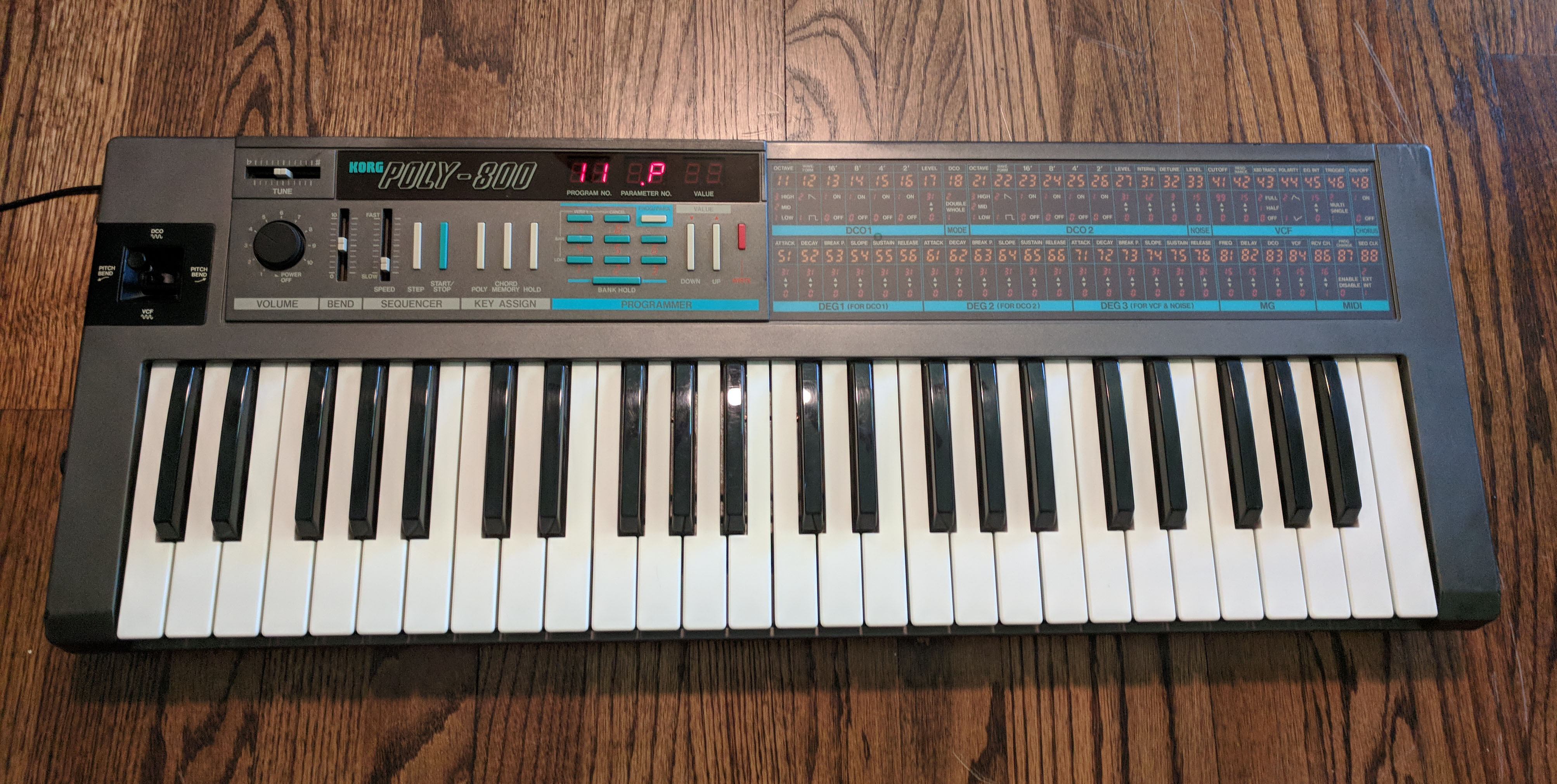 Korg Poly-800 photo gallery - Syntaur