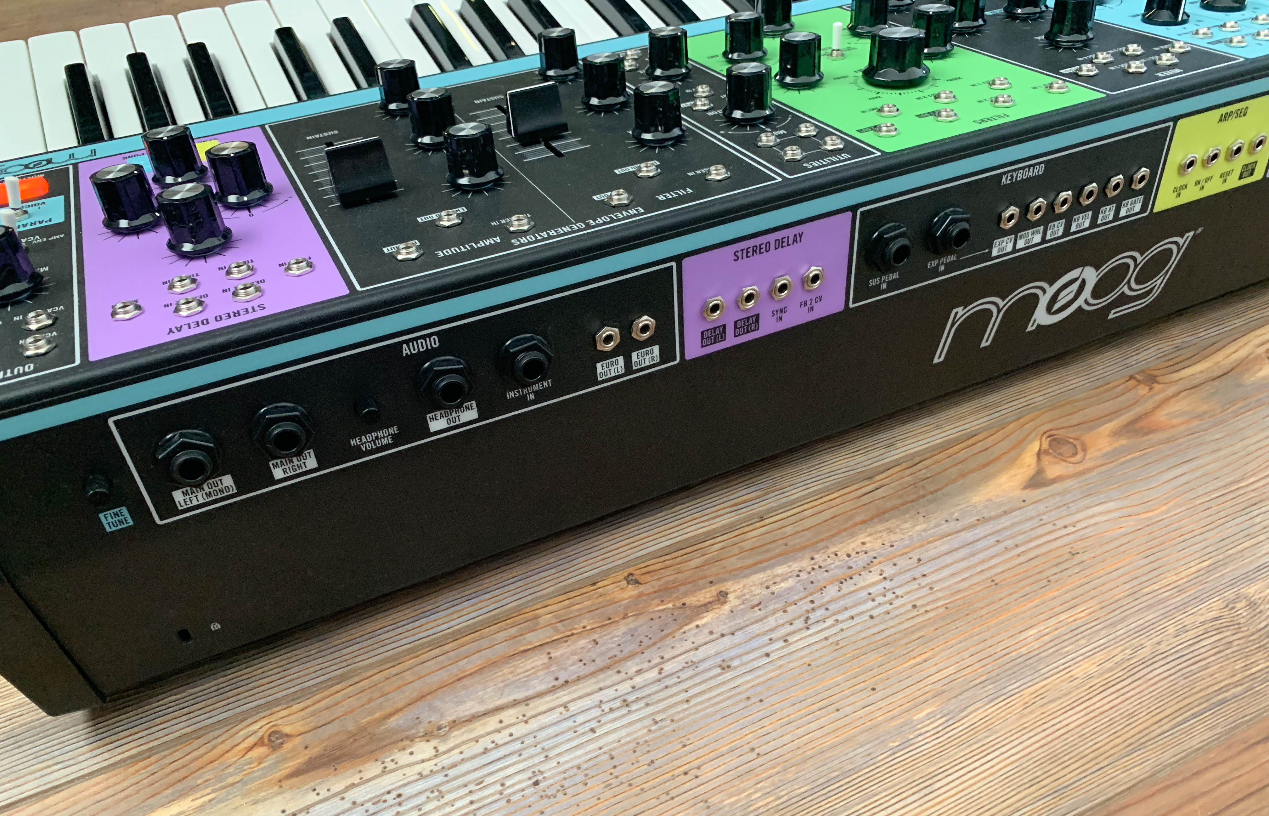 Moog Matriarch photo gallery - Syntaur