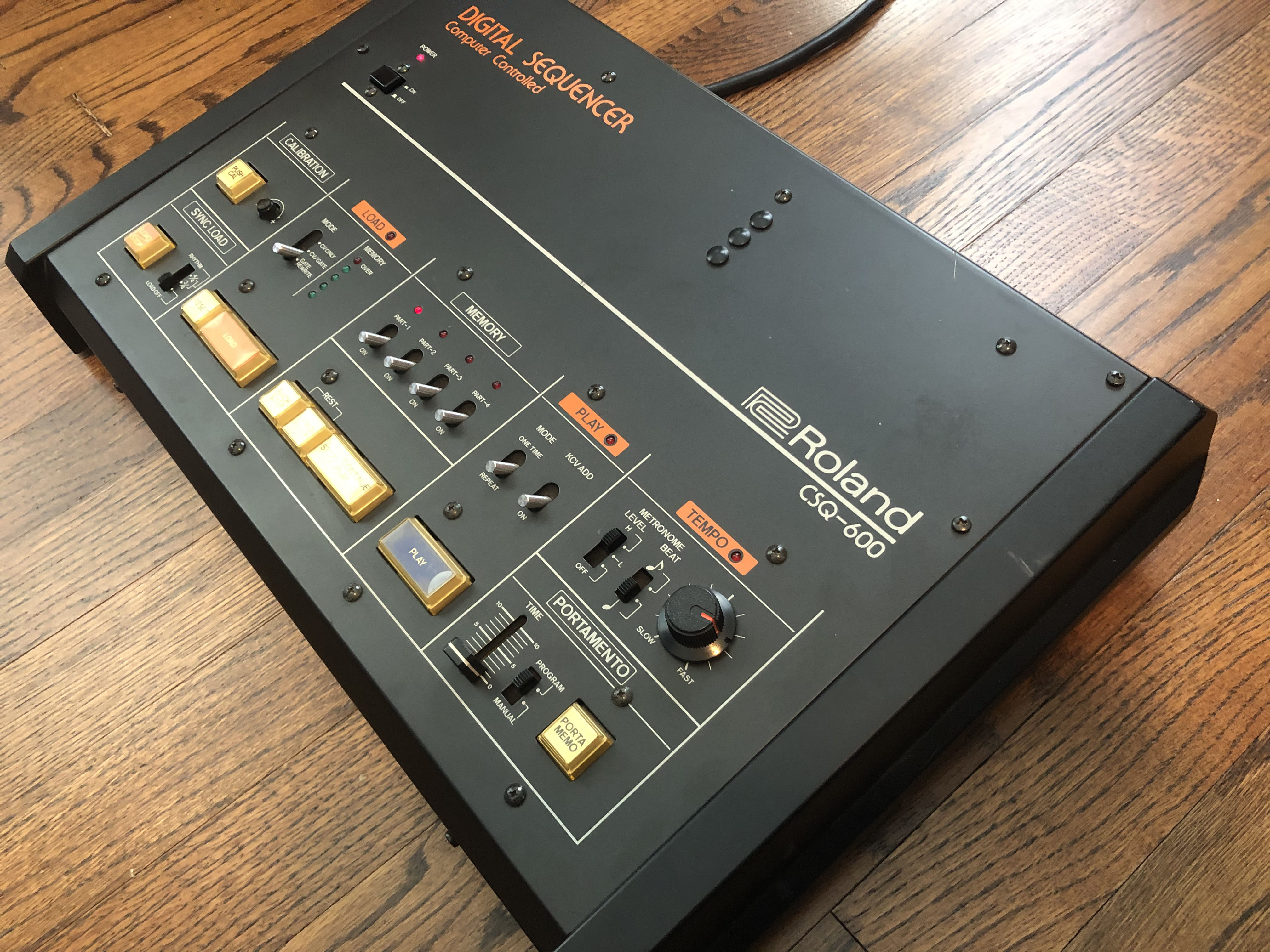 Roland CSQ-600 photo gallery - Syntaur
