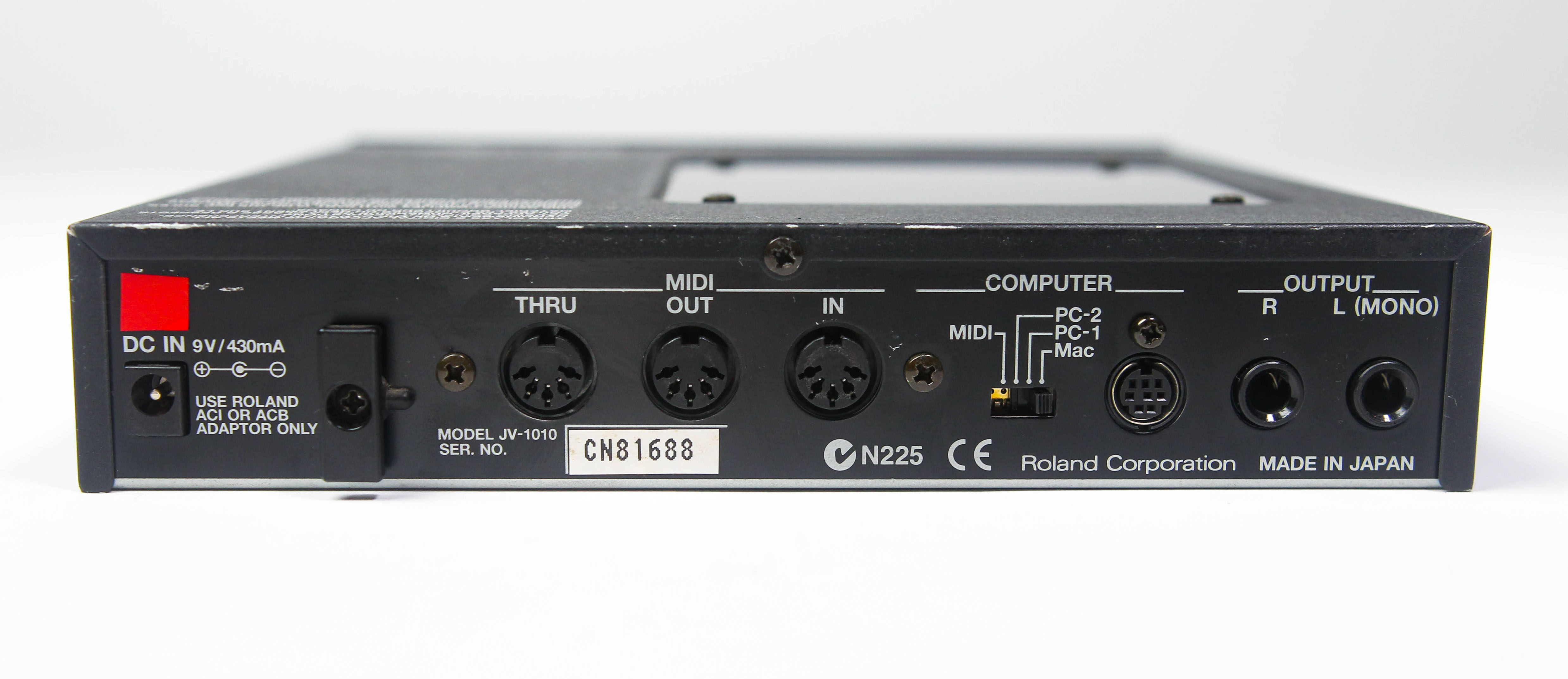 Roland JV-1010 photo gallery - Syntaur